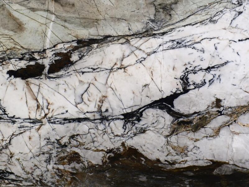 Crystal Venato Quartzite - Pontevedra Marble & Granite Solutions